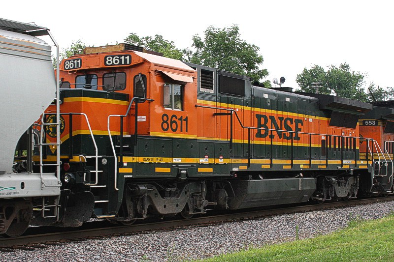 BNSF 8611